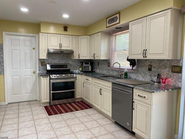 Warrior Way, Parsippany Troy Hills Township, Home For Sale