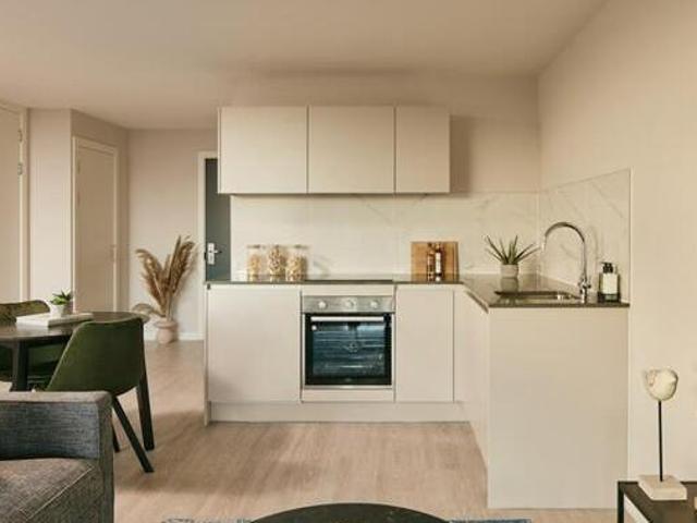 Warroch Path, Glasgow, Studio Flat For