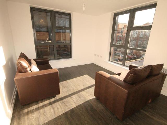 Warstone Lane, Birmingham, West Midlands B18, 2 bed flat to rent, £1,100 pcm | PrimeLocation