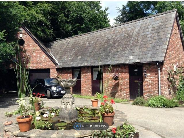 Waste Lane, Cuddington CW8, 2 bed semi detached house to rent, £995 pcm | PrimeLocation