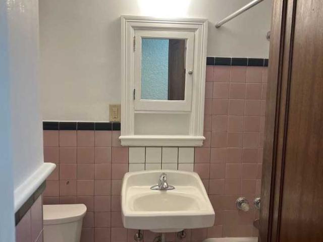 wash 1 Bedroom Apartment for Rent at The Washington Apartments, Walla Walla, WA 99362