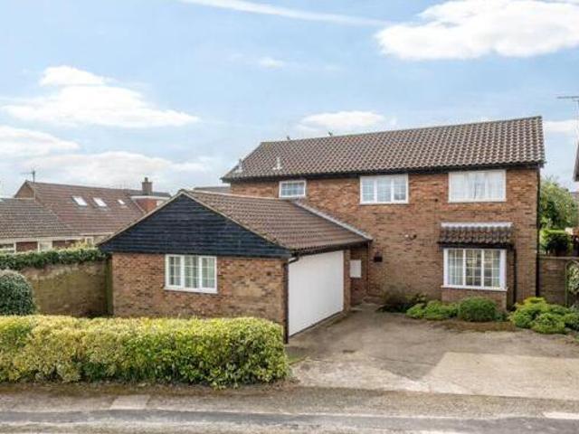 Washingleys, Cranfield, 5 Bedroom Detached