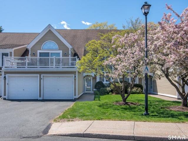 Washington Ave Apt A, North Haven, Home For Sale