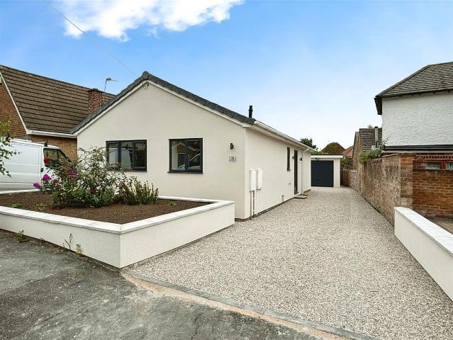 Washington Close, Melbourne, Derby DE73, 2 bed detached bungalow to rent, £1,400 pcm | PrimeLocation