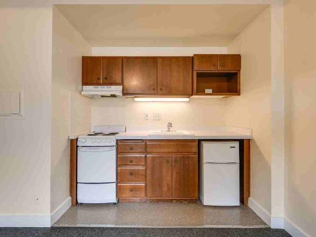 Washington Plaza Apartments Studio Apartment for Rent at 1129 Sw Washington St, Portland, OR 97205 Downtown Portland