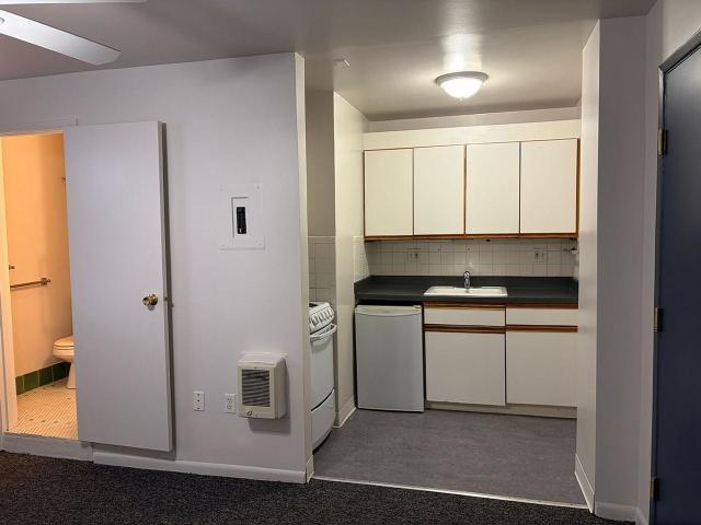 Washington Plaza Apartments Studio Apartment for Rent at 1129 Sw Washington St, Portland, OR 97205 Downtown Portland