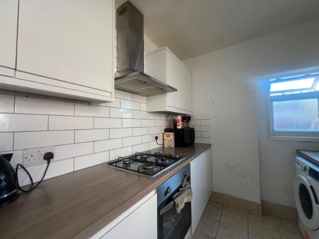 Washington Road, Worcester Park, KT4