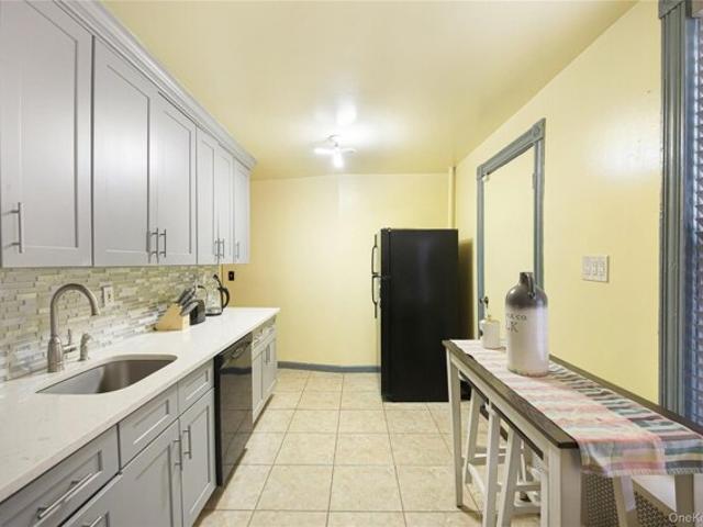 Washington St, Mount Vernon, Home For Sale