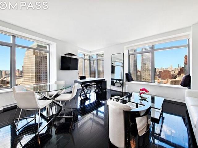 Washington St Apt B, Manhattan, Condo For Sale