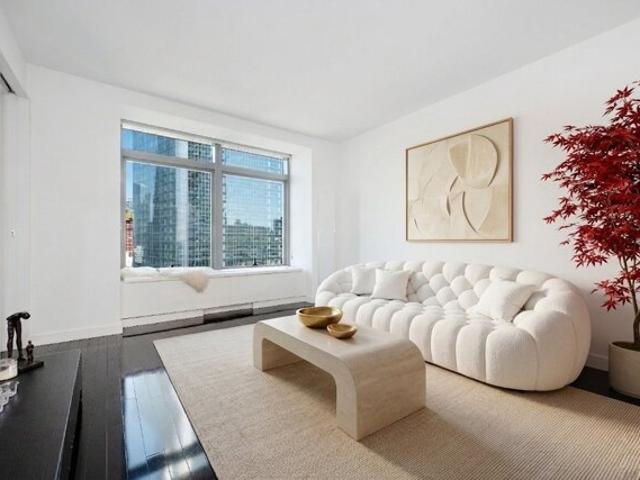 Washington St Apt D, New York, Condo For Sale