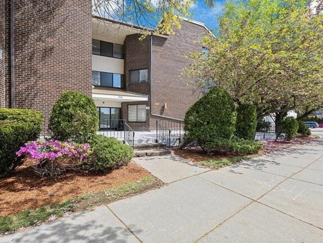 Washington St Apt,newton, Condo For Sale