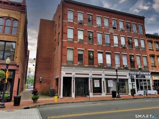Washington St Apt,norwalk, Condo For Sale