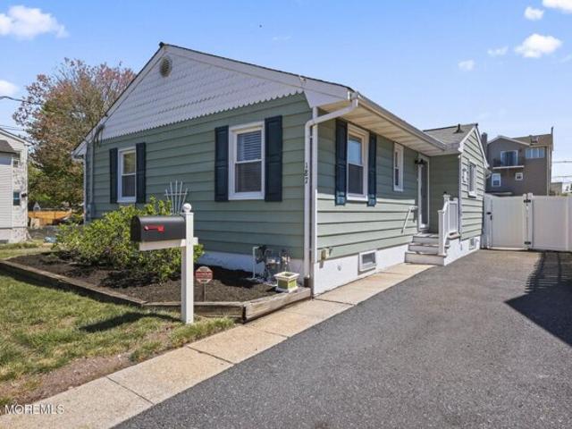 Washington St, Keyport, Home For Sale