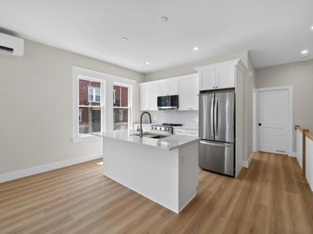 Washington St Unit B, Boston, Condo For Sale