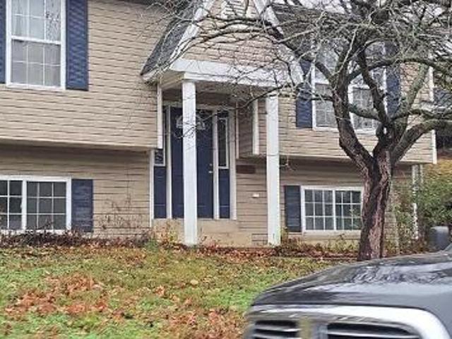 Washington St