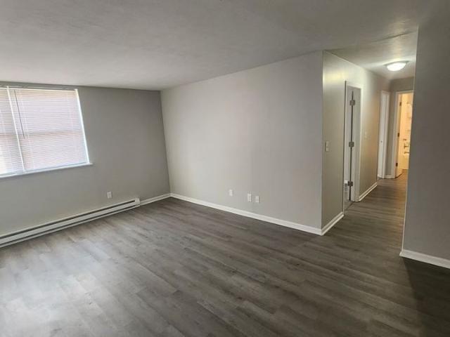 Washington Square Apartments 2 Bedroom Apartment for Rent at 610 S Washington St, Crawfordsville, IN 47933