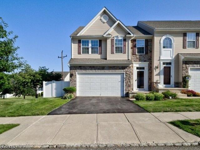Washington Square Cir, Washington, Home For Sale