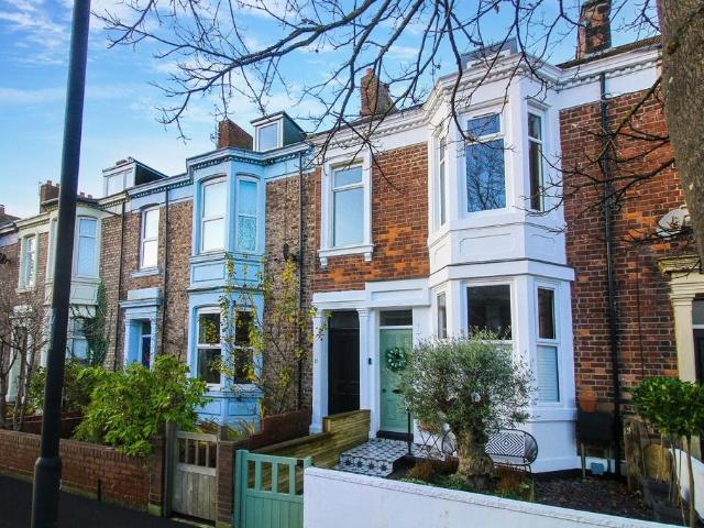 Washington Terrace, North Shields 5 bed maisonette to rent £1,000 pcm £231 pw