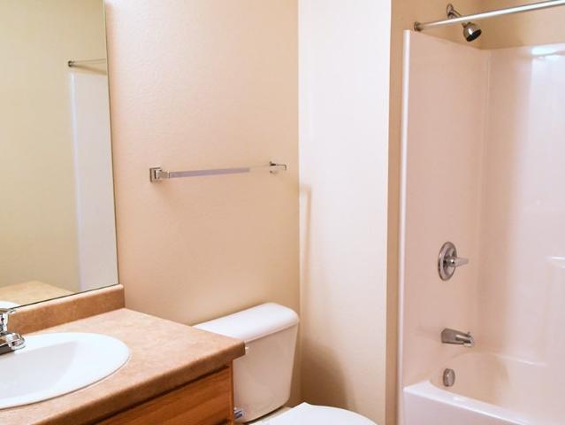 Washington Valley Apartments 2 Bedroom Apartment for Rent at 3209 2nd Avenue East, Williston, ND 58801
