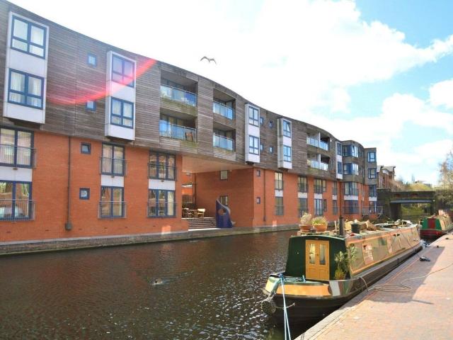 Washington Wharf, Birmingham, West Midlands B1, 2 bed flat to rent, £1,100 pcm | PrimeLocation