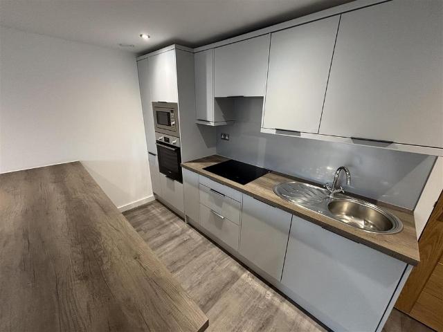 Washway Road, Sale 1 bed apartment to rent £1,150 pcm £265 pw
