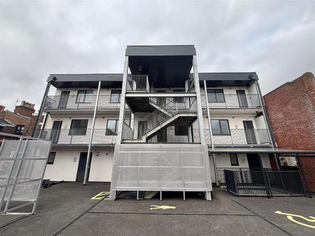 Washway Road, Sale M33, 1 bed flat to rent, £1,150 pcm | PrimeLocation