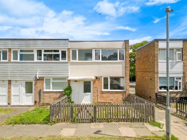 Watten Court, Bletchley, Milton Keynes MK2, 3 bed end terrace house to rent, £1,425 pcm | PrimeLocation