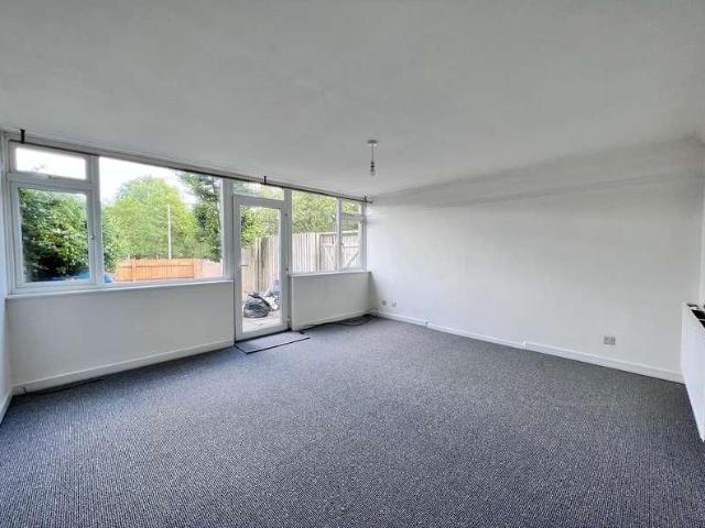 Watten Court, Bletchley, Milton Keynes, MK2