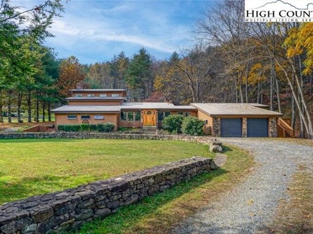 / Watauga River Rd, Sugar Grove, Home For Sale