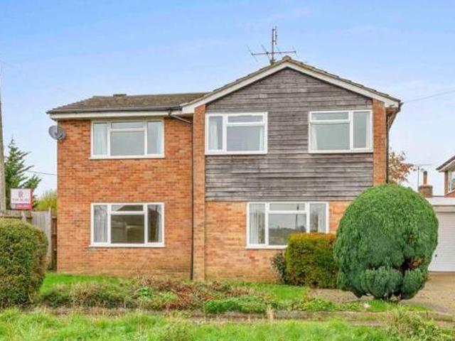 Watchet Lane, Holmer Green, 4 Bedroom Detached