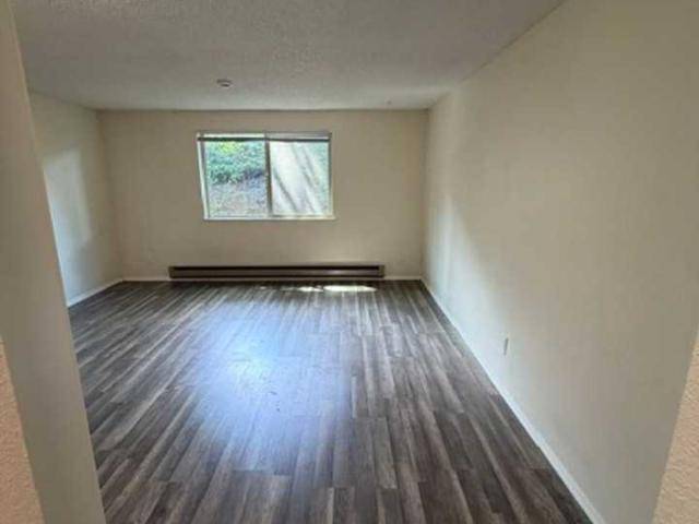 WATER1566* A Studio Apartment for Rent at 3807 S Water Ave, Portland, OR 97239 Corbet Terwilliger Lair Hill