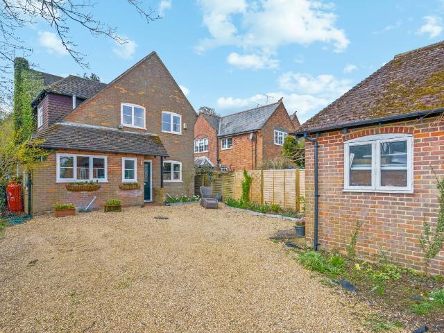 Water End Road, Studley Green, High Wycombe, Buckinghamshire HP14, 4 bed detached house to rent, £2,450 pcm | PrimeLocation