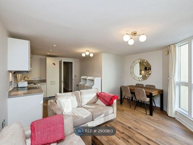 Water Gardens Square, London SE16, 2 bed flat to rent, £2,500 pcm | PrimeLocation