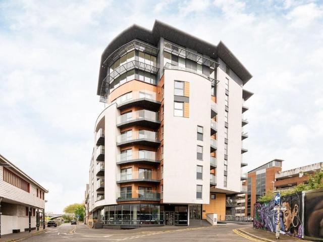 Water Lane, Kingston, Kingston Upon. 1 bed flat to rent £1,950 pcm £450 pw