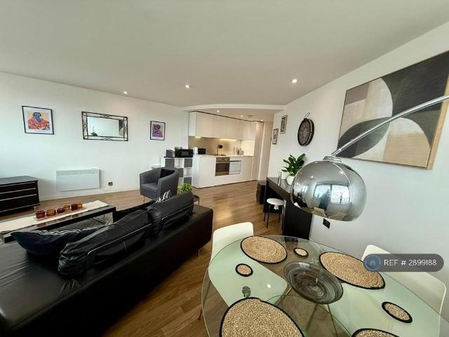 Water Lane, Leeds, LS11 2 bed flat to rent £1,295 pcm £299 pw
