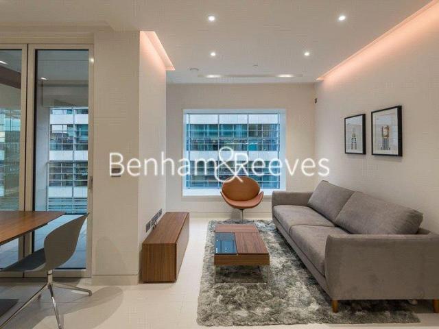 Water Lane, London EC3R 1 bed apartment to rent £3,550 pcm £819 pw