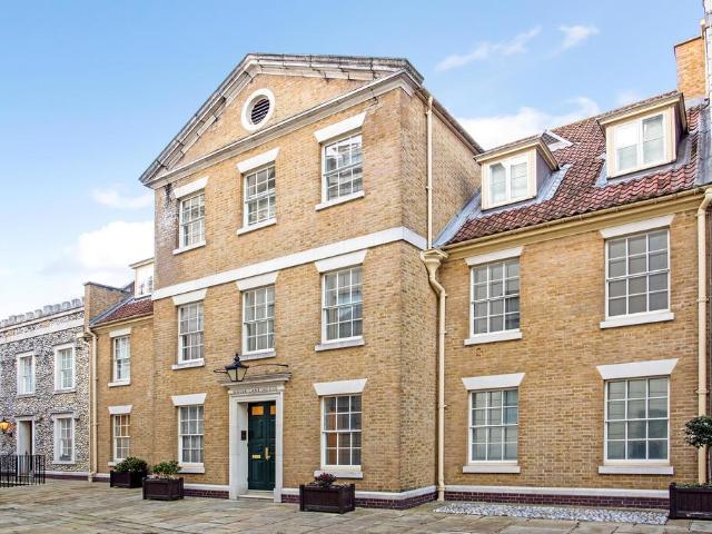 Water Lane, Richmond, TW9 1 bed flat to rent £2,500 pcm £577 pw