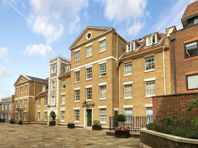 Water Lane, Richmond TW9, 2 bed flat to rent, £3,350 pcm | PrimeLocation