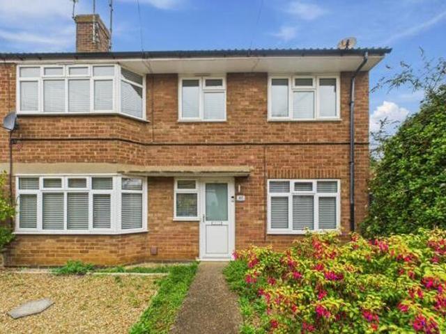 Water Lane, Wootton, 2 Bedroom Maisonette
