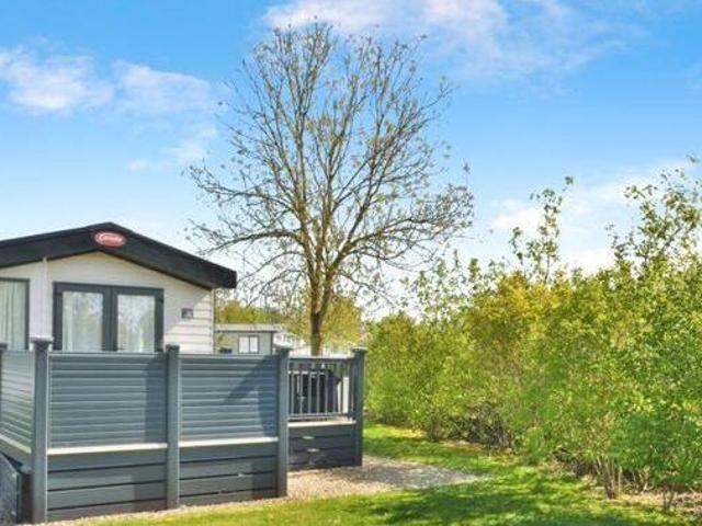 Water Lily Meadow, Cotswold Hoburne, 3 Bedroom Lodge