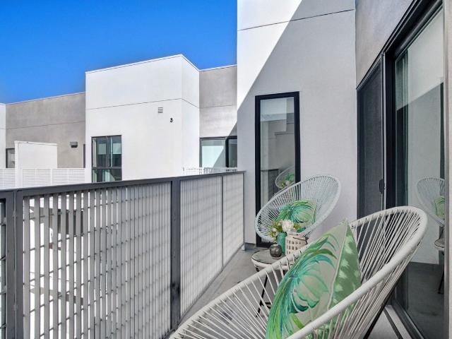 Watermark Apartments 2 Bedroom Apartment for Rent at 6625 Reseda Blvd, Los Angeles, CA 91335 Reseda
