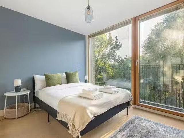 Watermill Way, London