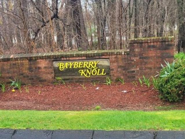 Waterbury Rd Apt B, Cheshire, Condo For Sale