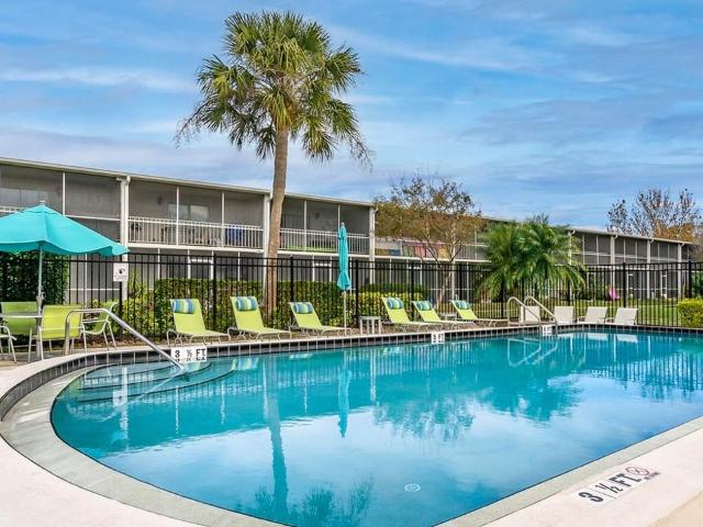 Waterchase Apartments 3 Bedroom Apartment for Rent at 401 Rosery Rd Ne, Largo, FL 33770