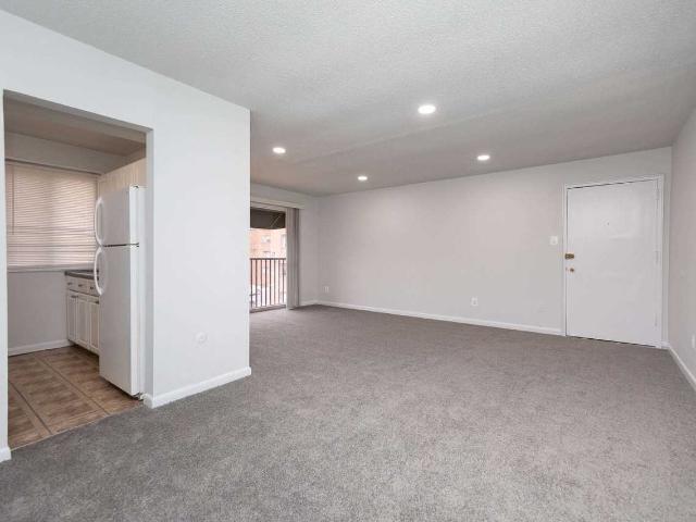 Waterford 1 Bedroom Apartment for Rent at 1925 Lawrence Rd, Havertown, PA 19083