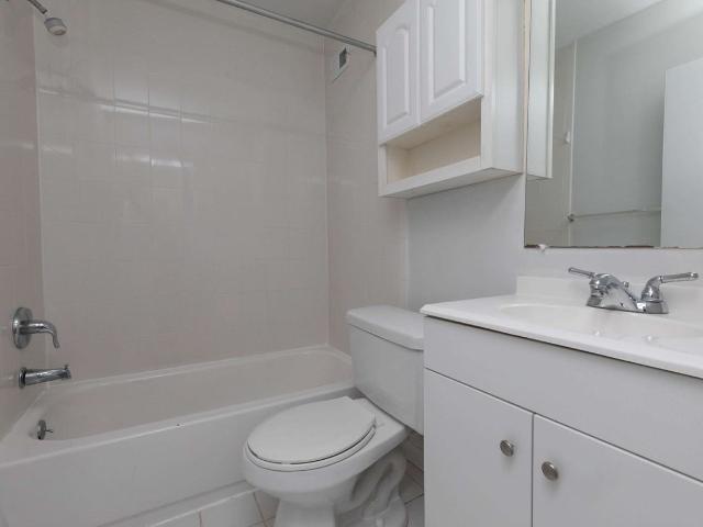 Waterford 2 Bedroom Apartment for Rent at 1925 Lawrence Rd, Havertown, PA 19083