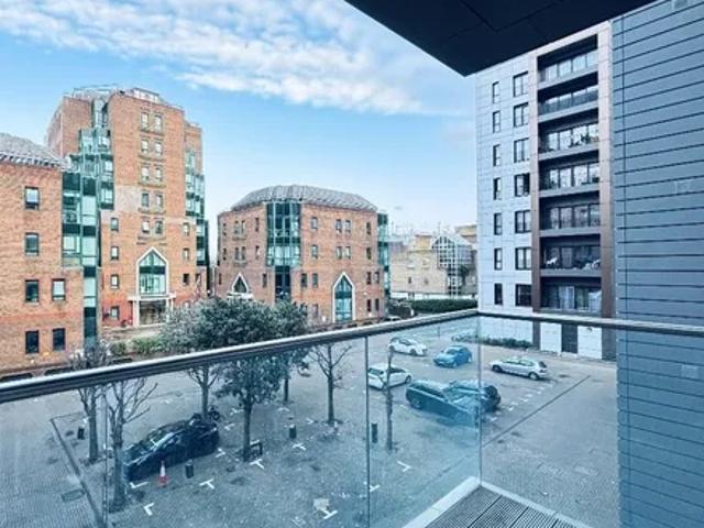 Waterford Court, Turnberry Quay, London, E14 9GH, United Kingdom | 2 bed apartment for rent #132525197 | Rentberry