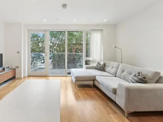 Waterford Court, Turnberry Quay, London, E14 9GH, United Kingdom | 2 bed apartment for rent #138933335 | Rentberry