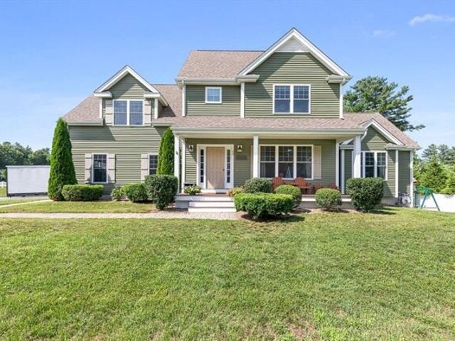 Waterford Cir, Dighton, Home For Sale