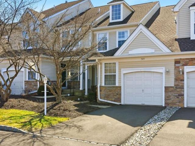 Waterford Ct, New Hope, Condo For Sale